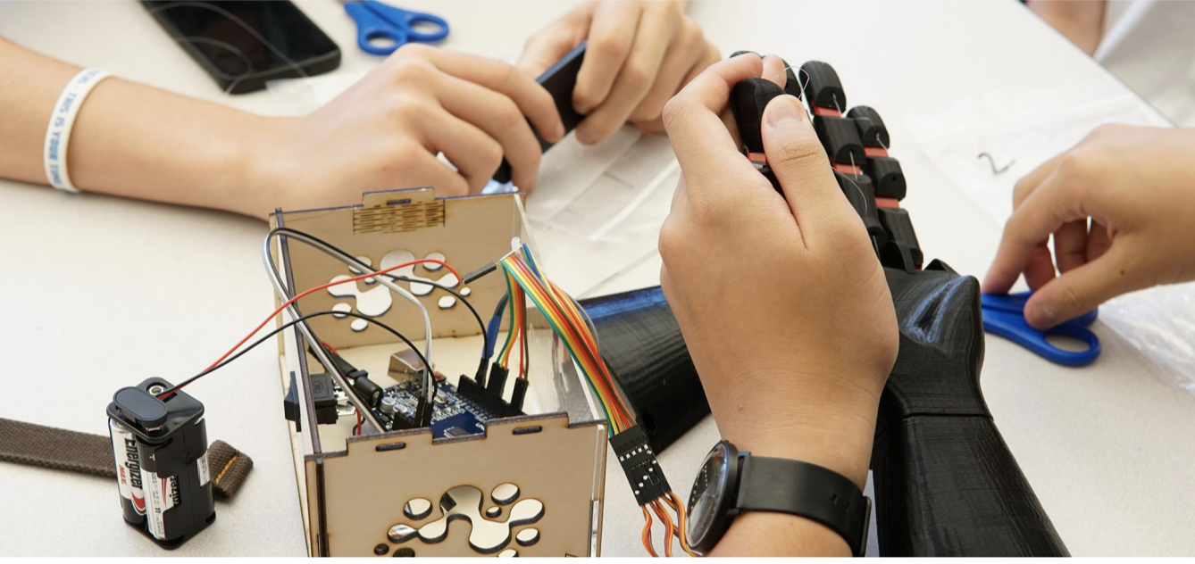 Building the BrainCo STEM Kit – EdTech Classroom